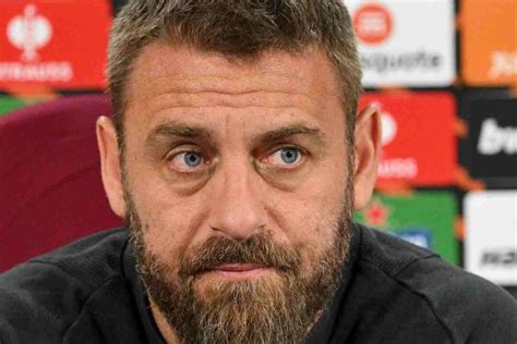 De Rossi Lha Scelta Prima Ancora Di Venire Alla Roma è Tra Le Italiane Più Amate Al Mondo