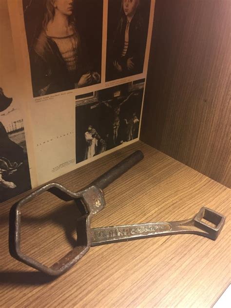Angular Antique Wrench Carriage Wrench Cartwheel Wrench Rare Tools Angular Antique Wrench Carriage Wrench Cartwheel Wrench Rare Tools