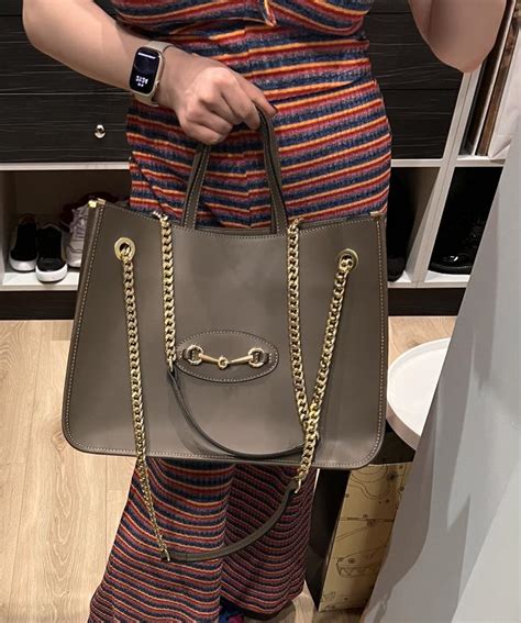 Нова вмістка сумка італія — ціна 1690 грн у каталозі Сумки Купити аксесуари за доступною ціною