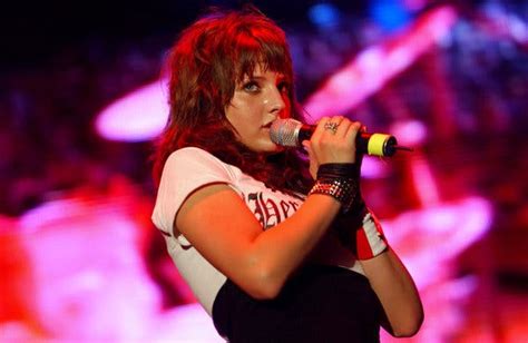 Was Ashlee Simpson Underappreciated Discuss The New York Times