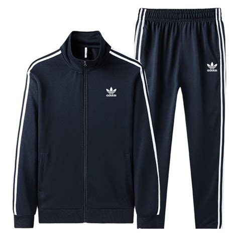 Костюм спортивный adidas Originals Спорт и здоровье - купить с ...