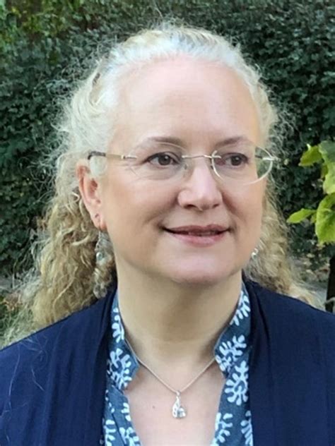 Professor Sarah Perrett Obe St Edmunds College