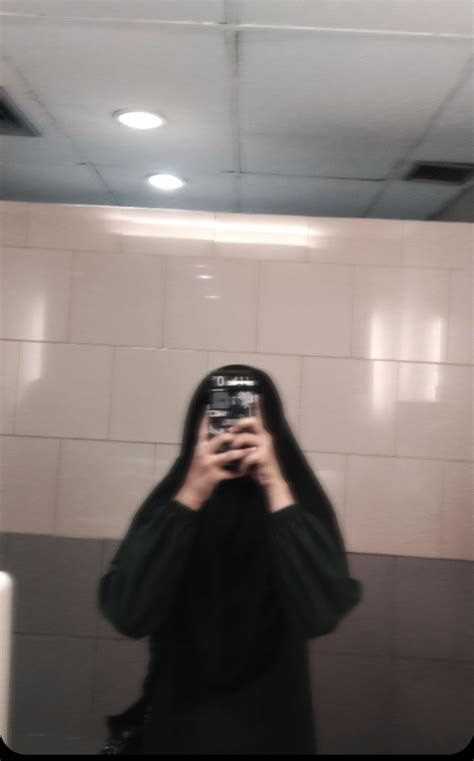 Cewek Foto Miror In 2024