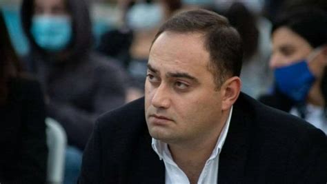 ზურაბ ქადაგიძე თამარ ჩერგოლეიშვილს მოდუნდი და შორიდან ადევნე თვალი იმ