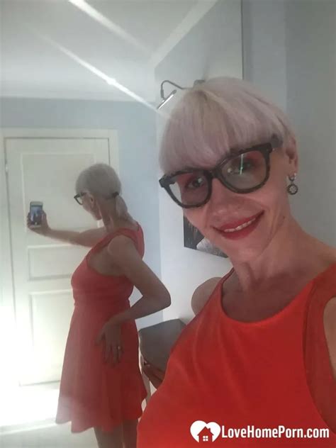 Blonde MILF With Glasses Teasing With Nudes 37 Pics XHamster