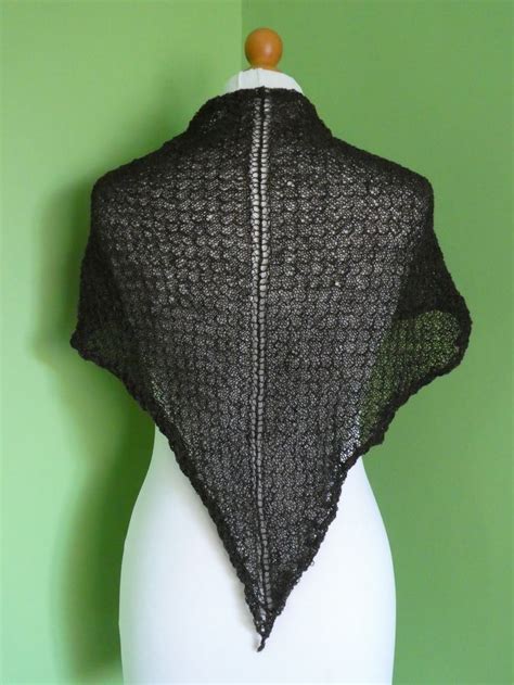 shawl triangular scarf in dark brown colour tuck lace pattern in 2 ply