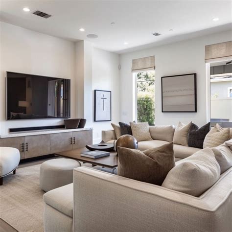 Small Living Room Ideas With Tv And Computer Screen And Tv