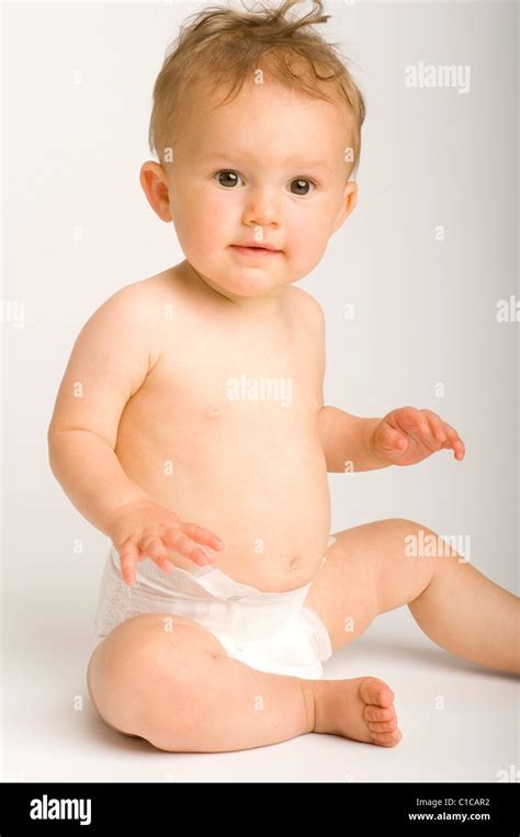 Volle windel baby Fotos und Bildmaterial in hoher Auflösung Alamy