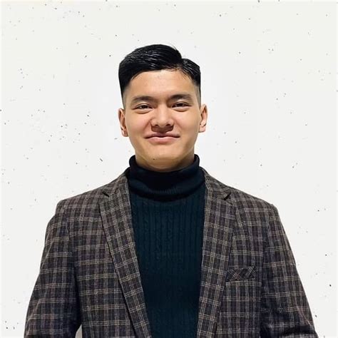 Гаднаас нь хархад гундуу хувцас хунар гандуу хэл яриа тультраа хэнд