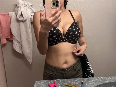 420milf主播：免费直播性爱表演和聊天 Stripchat