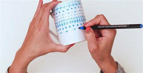 آموزش مرحله به مرحله نقاشی روی ماگ با ماژیک