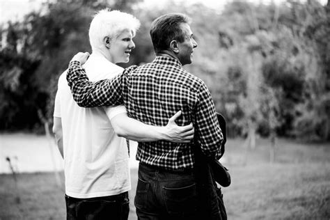 ბერა იმ ხალხმა ვინც ამ დეზინფორმაციას სიხარულით ავრცელებს არც დედის არც მამის და არც