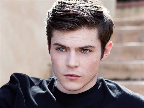 ‘riverdale Chris Mason To Recur In Season 5 Of Cw Series Manatee