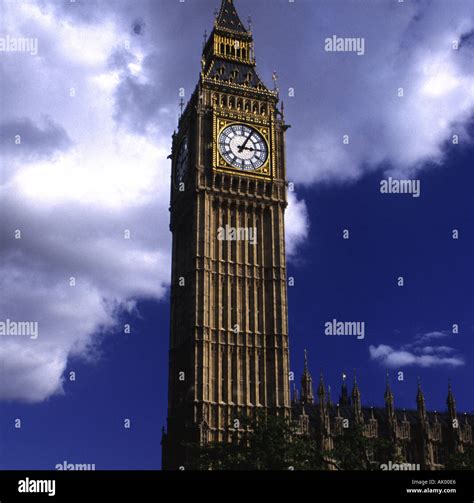 Big Ben Palace Of Westminster Houses Of Parliament London Stock