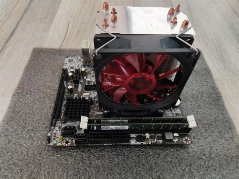 SET CPU Intel Core i GHz MB ZX H C B RAM GB DDR Chladič