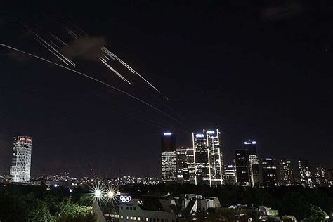 רגע מאסון המטוס שכמעט נפגע במתקפה האיראנית על ישראל ישראל היום