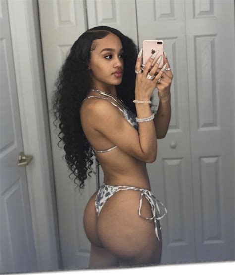 Pretty Thot Mirror Selfie Pack 2 Shesfreaky