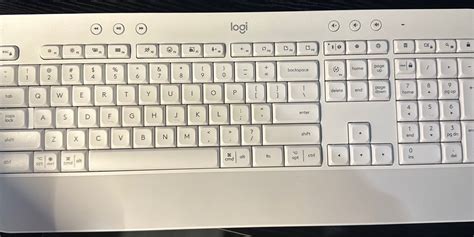 Logitech K650 Keyboard Computers And Tech Parts And Accessories Computer Keyboard On Carousell