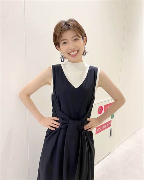 林マオさんのインスタグラム写真 林マオinstagram「春通り越して夏先取りする勢いで ノースリーブ🤭🌸 明日はネタバレmtg ️ 今週のイマダトピックスは 『コロッケと一緒にご飯を