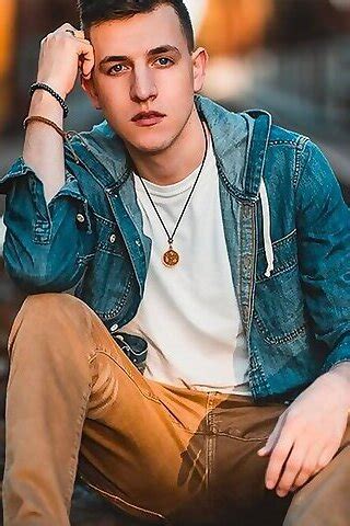 Cameron Briggs Gay Pornstar BabeFriendTV Com