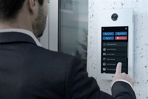 Commercial Intercom Systems Commend