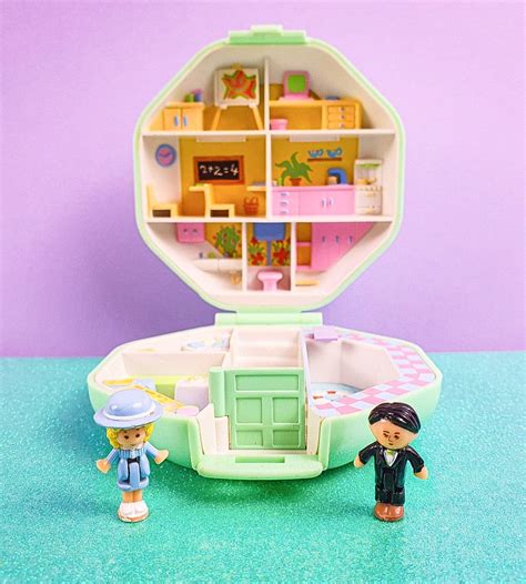 Polly Pocket Vintage Pollys School 1990 Vintage Polly Pocket Dolls