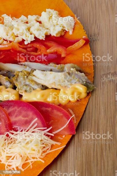 Shawarma 요리 재료는 피타 빵에 거짓말 그릴에 중동 요리입니다 0명에 대한 스톡 사진 및 기타 이미지 0명 고기 고추류 Istock