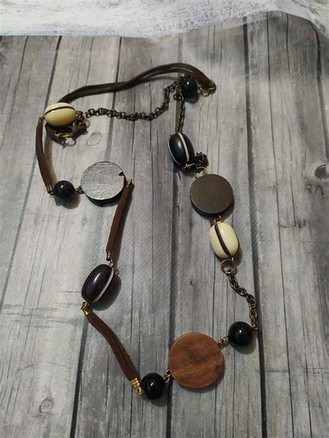 Вінтадне намисто текстиль дерево пластик — ціна 180 грн у каталозі Кольє і намиста Купити