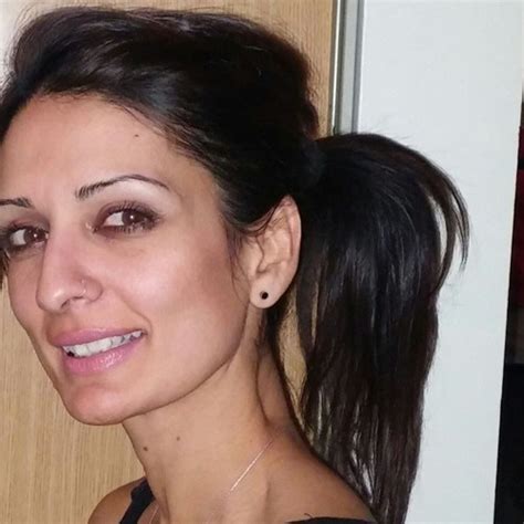 Stream Saadia Suhail Music Listen To Songs Albums Playlists For