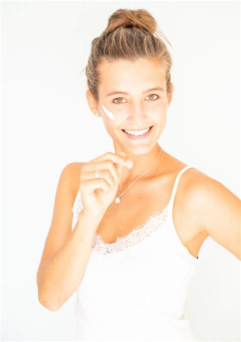 Mandy R Amaze Models