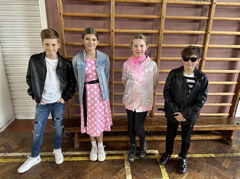 Delph Primary School Celebrates Its 70th Birthday Saddleworth Independent