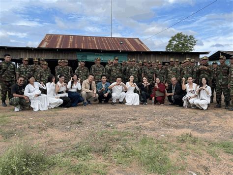 ប៉ូវកម្លាំងដល់កងទ័ពជួរមុខ ឧកញ៉ា យឹម តាស្រង់ និងលោកជំទាវ នាំយកទឹកប្រាក់