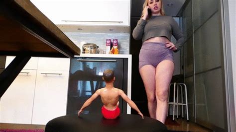 Unaware Girlfriend Butt Crush Princess Mia Hd1080p Filth Fetish
