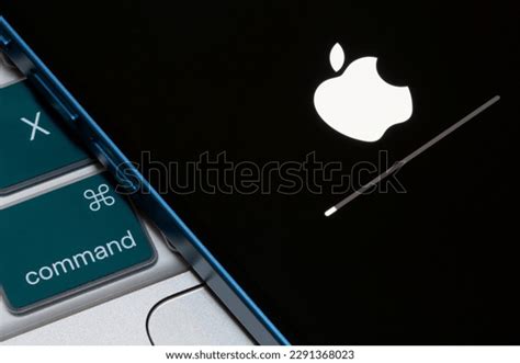 Iphone No Ios Update Photos And Images Pictures Shutterstock