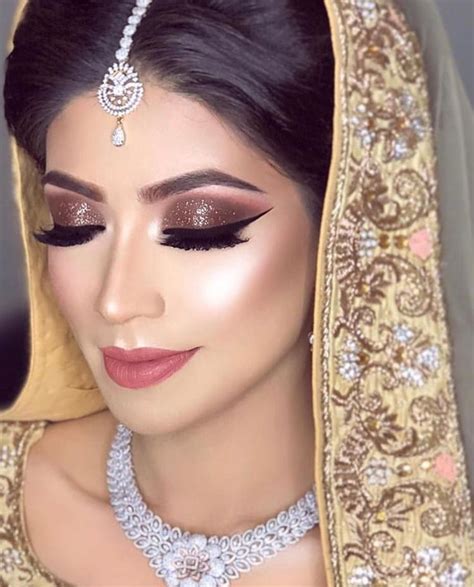 Smokey Eye Wedding Makeup Looks That Are Easy To Create And Last Long