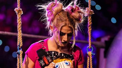 Alexa Bliss insinúa que regresará a la programación de WWE con un nuevo ...