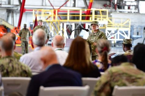 Lawrence Assumes Command Of Sddc Article The United States Army