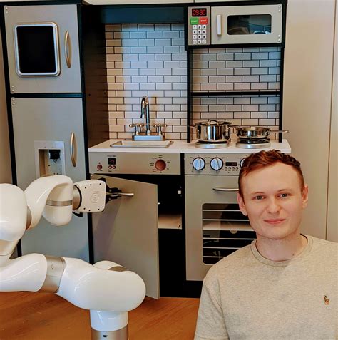 Redundancy Aware Action Spaces For Robot Learning