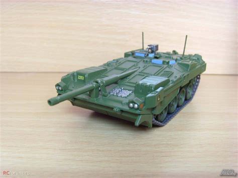 танк Strv 103b Швеция 1967 мащаб 172 на Fabbri модела е нов в