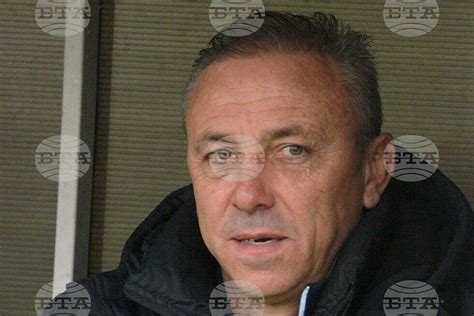 Не е нормално мачът за Купата между Черно море и Левски да е в сряда в 15 00 часа следобед