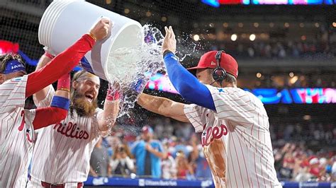 Trea Turner Lifts Phillies Over Braves In 10th Inning Yardbarker