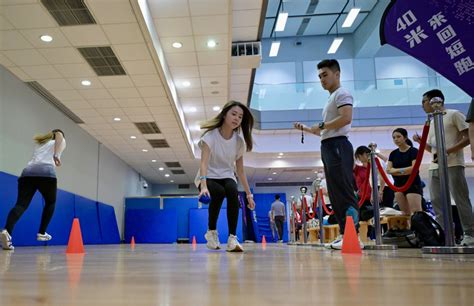 入境處招聘體驗日吸引逾2500人報名 較去年升64 首場約500人參與 星島日報