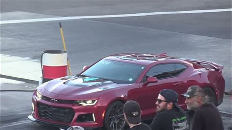 머슬카 Vs 경찰차 과연 승자는 Youtube