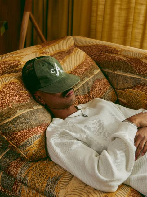 Cas Waxed Canvas Hat Circle Author