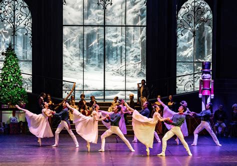 İstanbul Devlet Opera Ve Balesi “fındıkkıran” Balesinin Prömiyerini 27