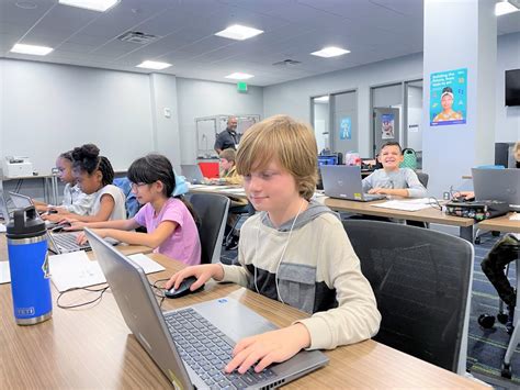 Stem Camps Scf Advanced Technology Center