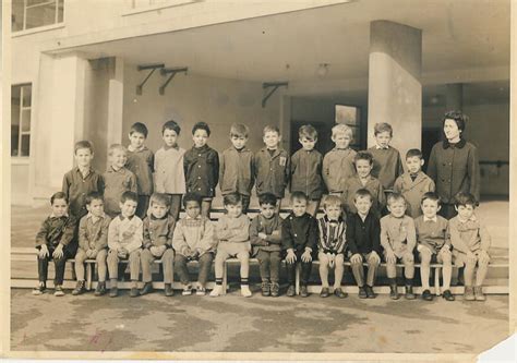 Photo De Classe Paul Vaillant Couturier De 1966 Ecole Groupe Paul