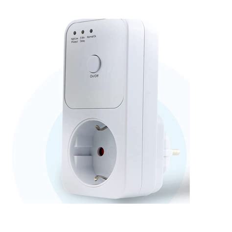 Automatic Voltage Protector Socket Switcher Ac 220v Power Surge Safe