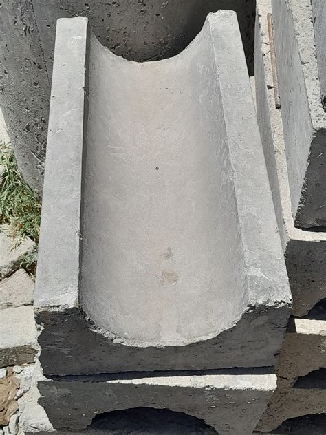 Invert Block Drain 230mm City Concrete