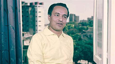 Mukesh At 102 Nitin Mukesh Neil And Mamata Banerjee Honour Legendary